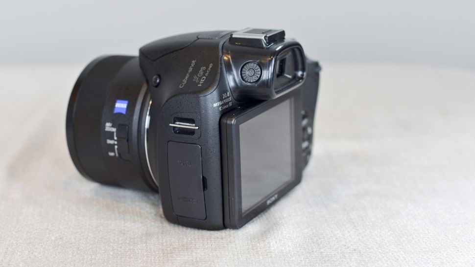 Build quality and handling - Sony HX400V review - Page 2 | TechRadar