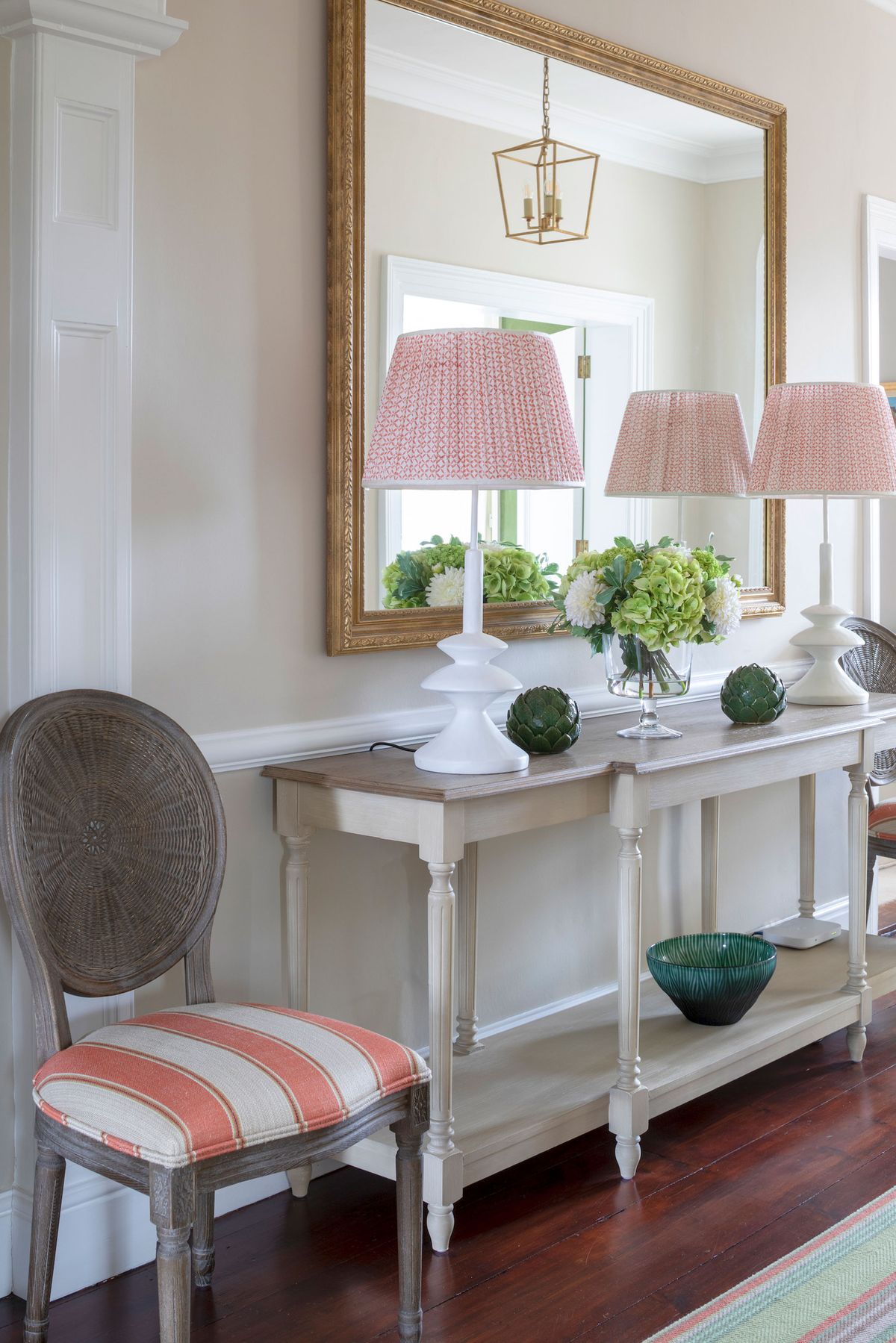 15 Hallway Lighting Ideas To Brighten Up a Home's Entrance | Homebuilding
