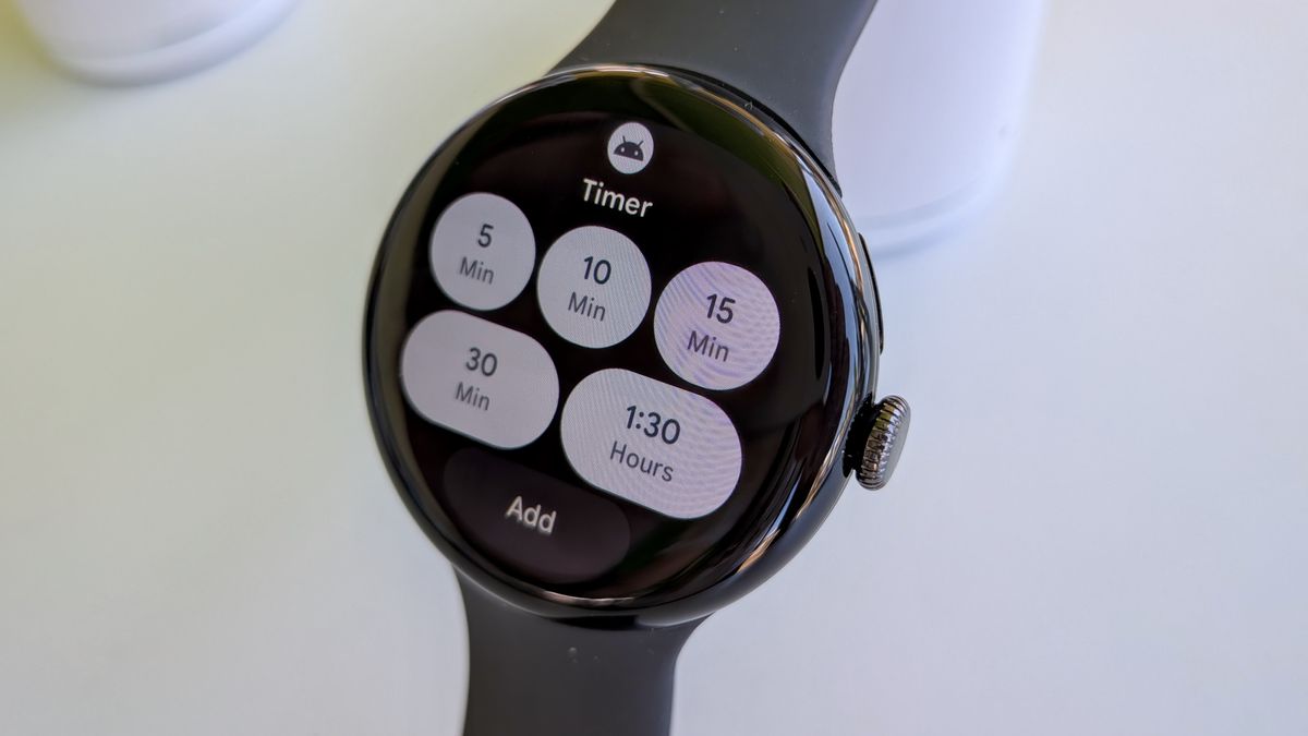 Wear OS 6: Material 3 Expressive, One UI 8 Watch, Gemini, & more ...
