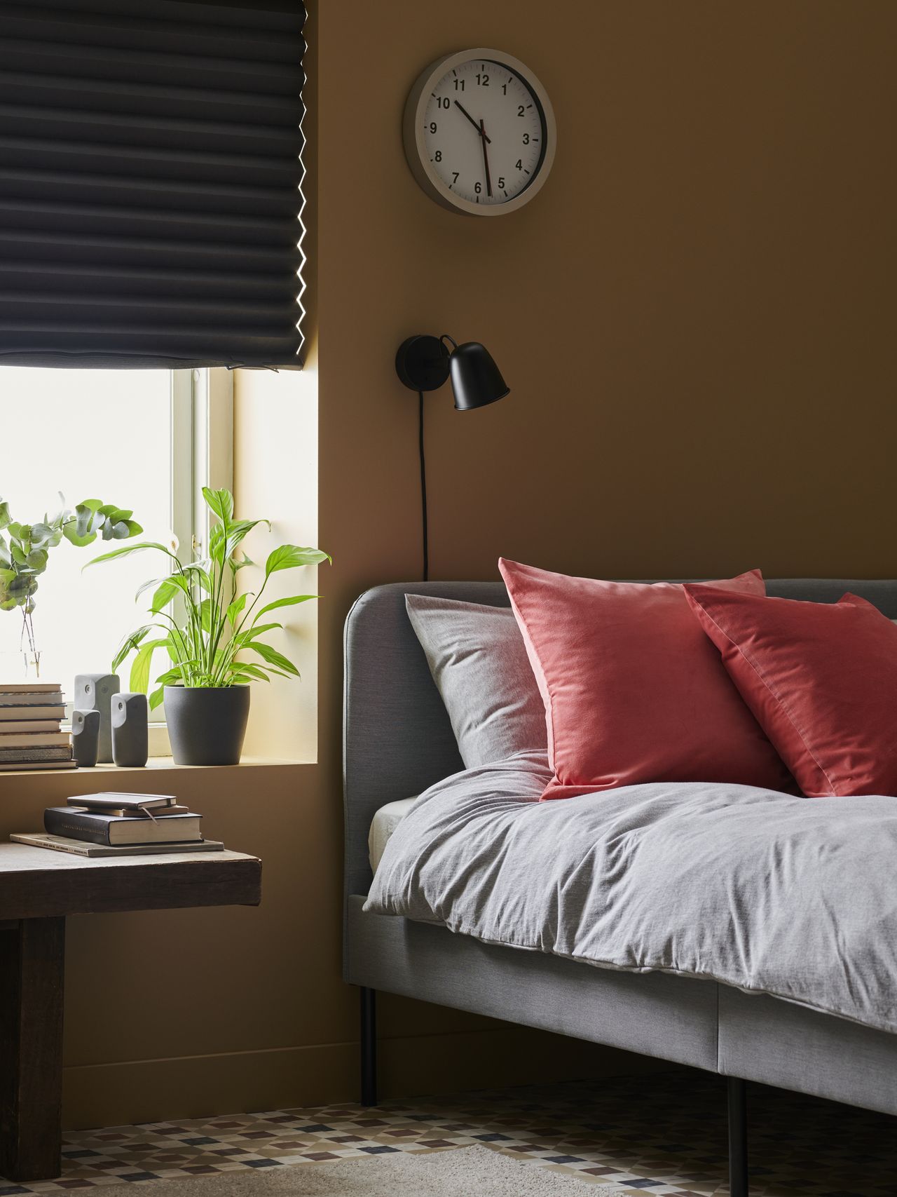 IKEA's No-Drill Blackout Blind Has Sleep Expert's Approval