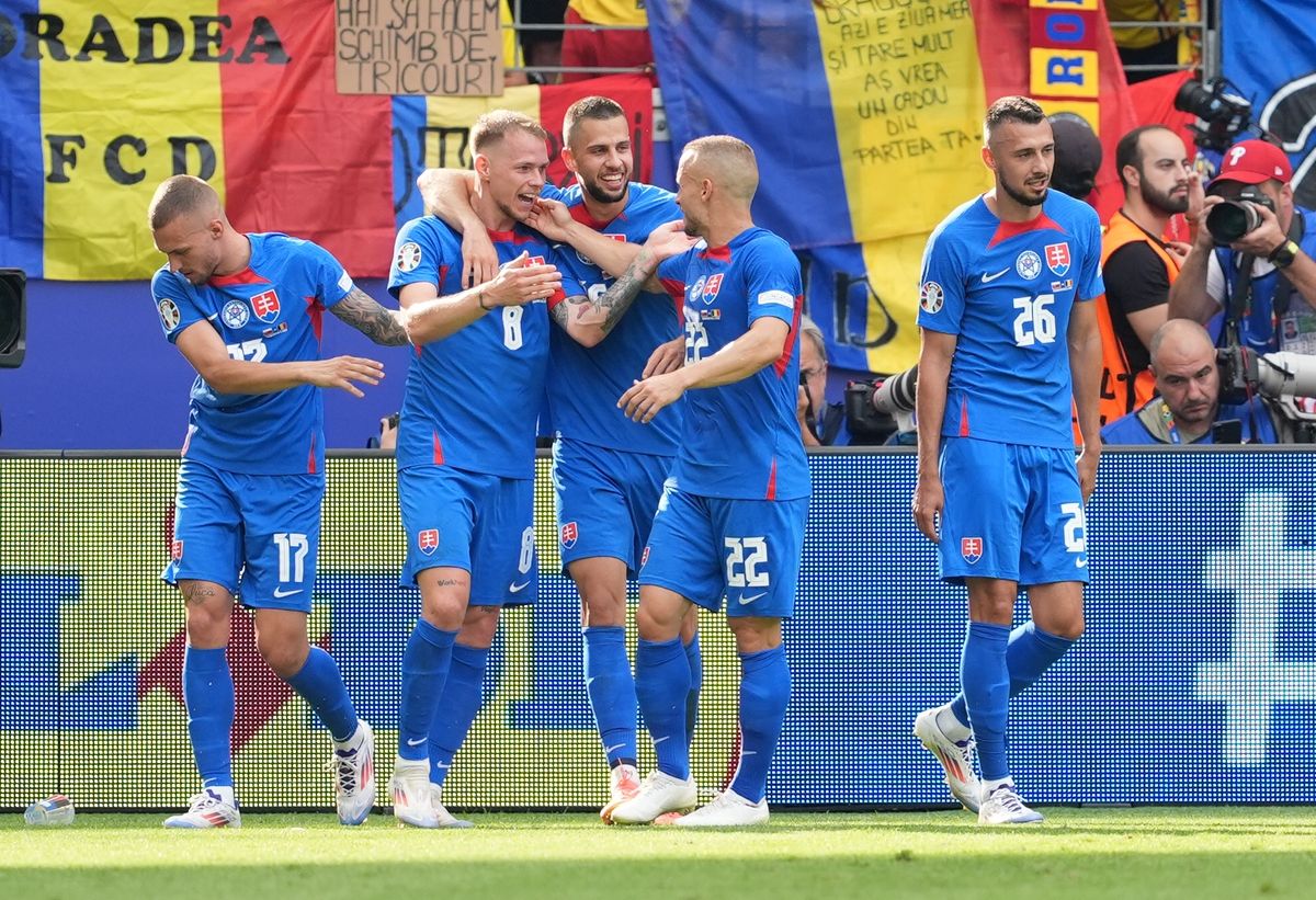 Famous teams that play in blue | FourFourTwo