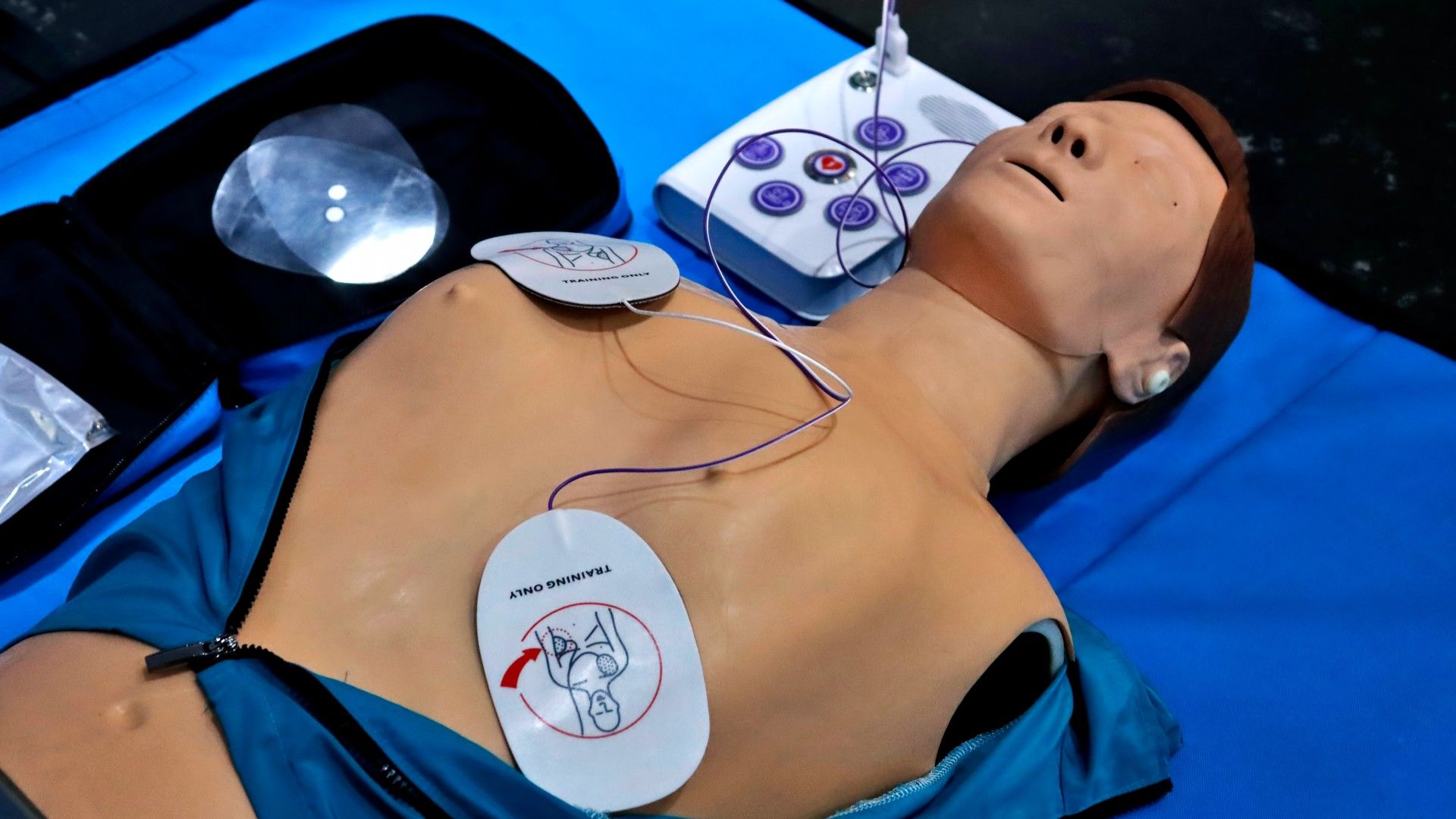 Paramedics may not all be using the best method for defibrillation, study hints | Live Science