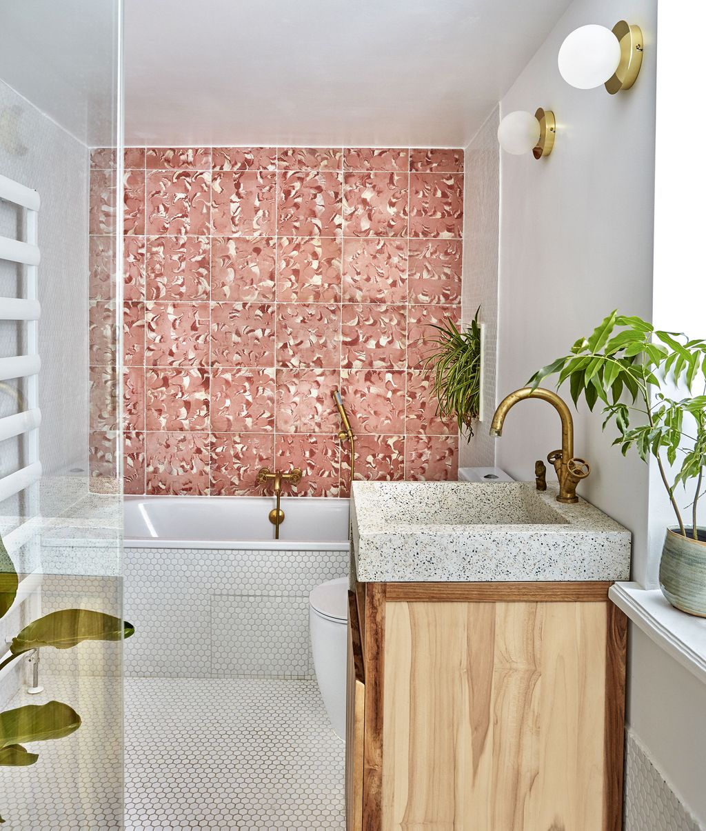 20 beautiful bathroom tiling ideas for a stylish finish | Homebuilding
