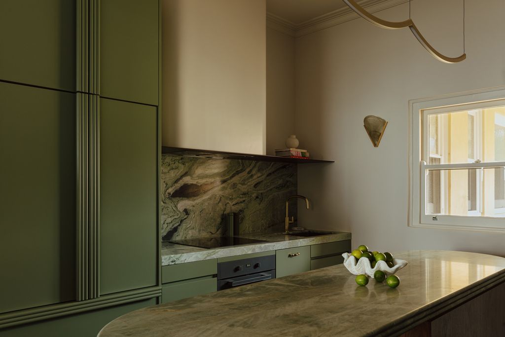 Art Deco Kitchens — 10 Modern Ways to Incorporate the Style | Livingetc