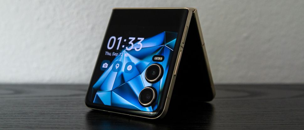 TECNO Phantom V Flip 2: An affordable flip phone for the rest of the ...