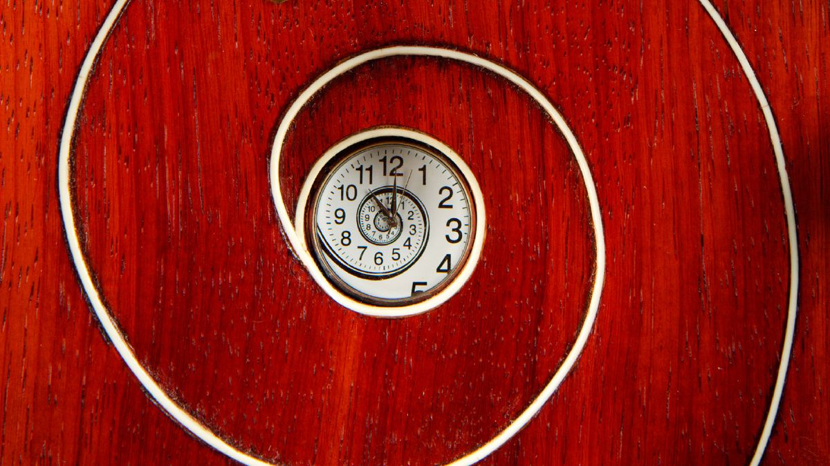 These Alice In Wonderland and Saxon guitars have to be seen to be ...