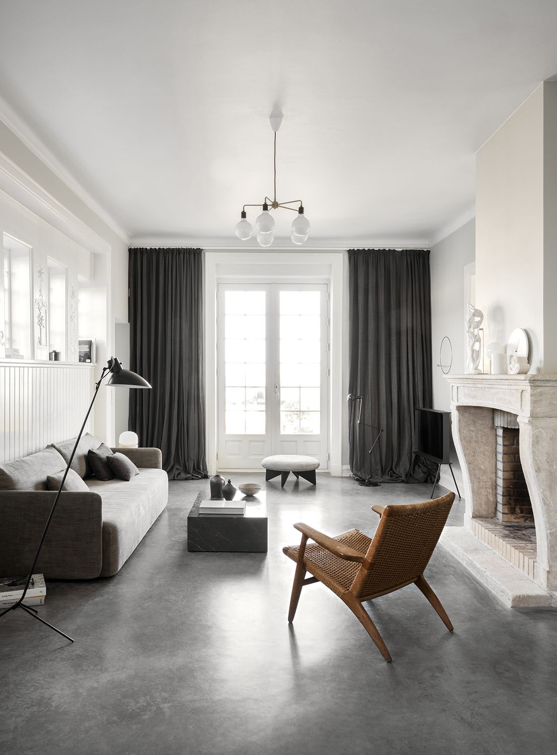 This calming house shows how to be minimalist and have stuff | Livingetc