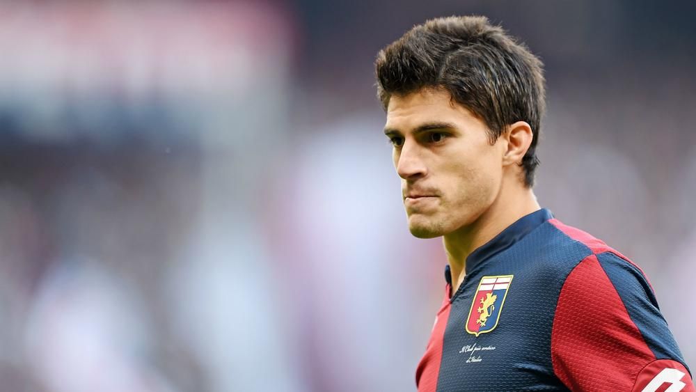 Roma bring in Perotti from Genoa | FourFourTwo