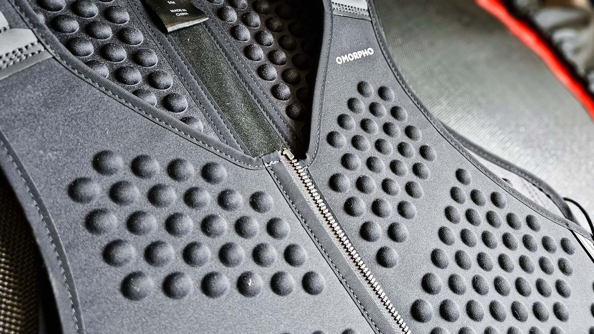Omorpho G-Vest review: durable weighted vest at a cost | Tom's Guide