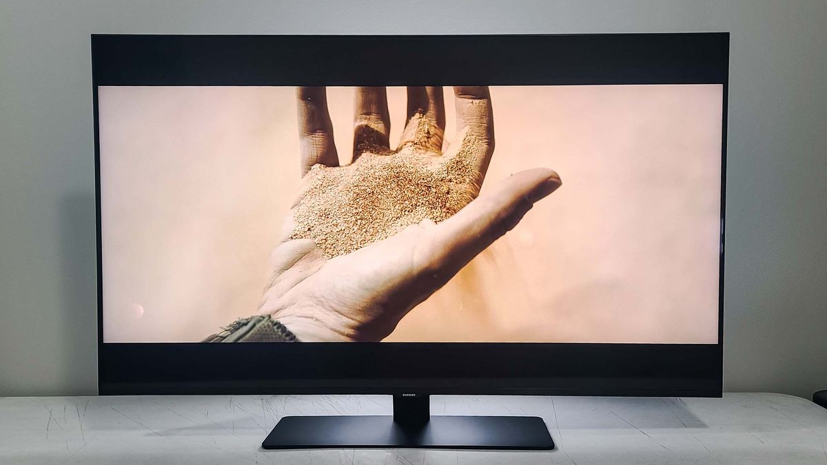 Samsung Q80B QLED TV (QN50Q80BAF) review | Tom's Guide