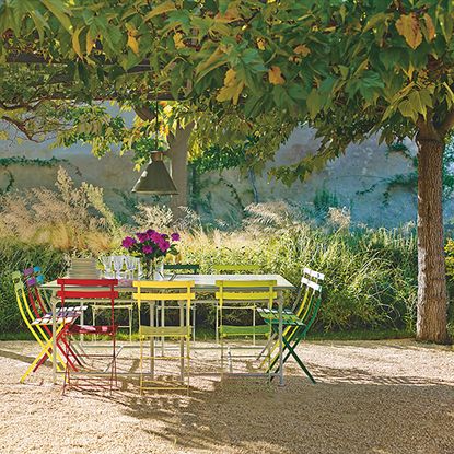 Hot colour ideas for your garden | Ideal Home