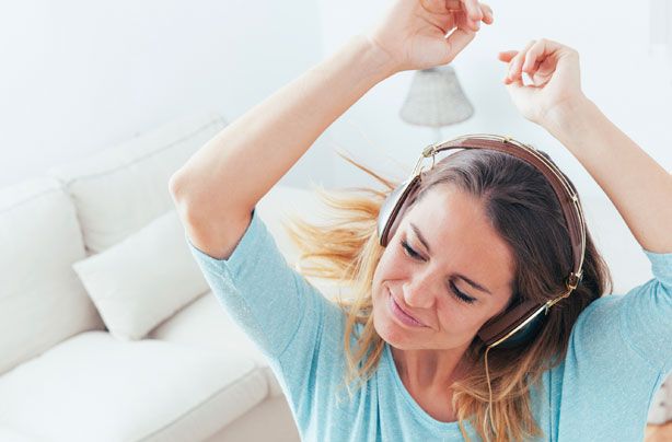10 best stomach exercises to try at home | GoodtoKnow