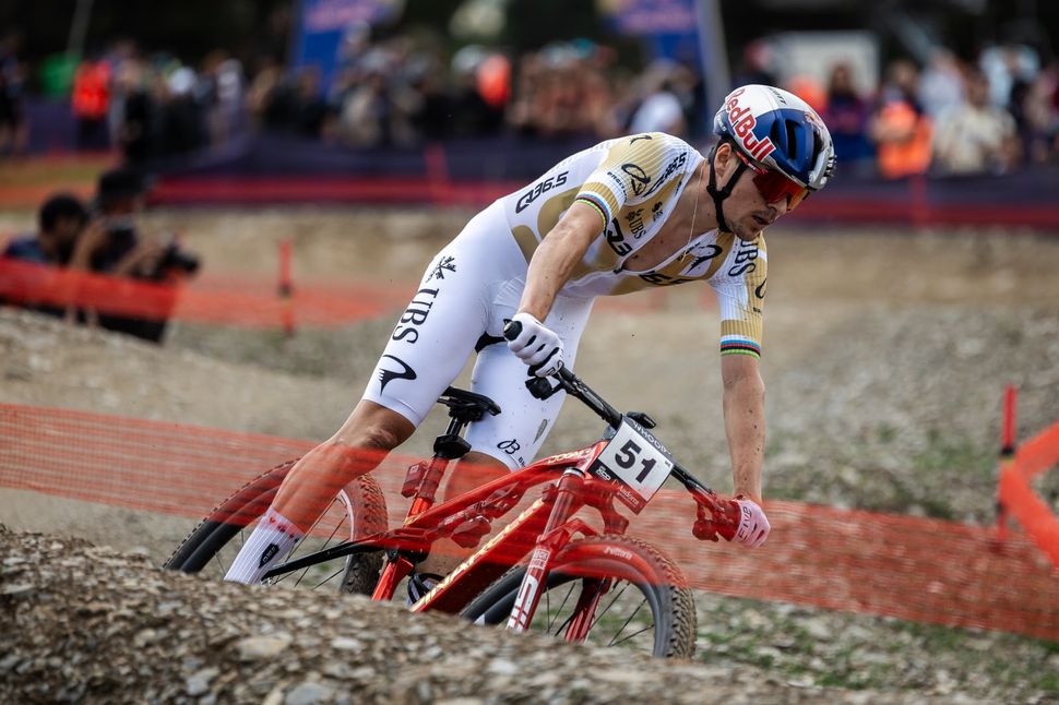 Tom Pidcock conquers 'home' cross-country race in Andorra round of UCI ...