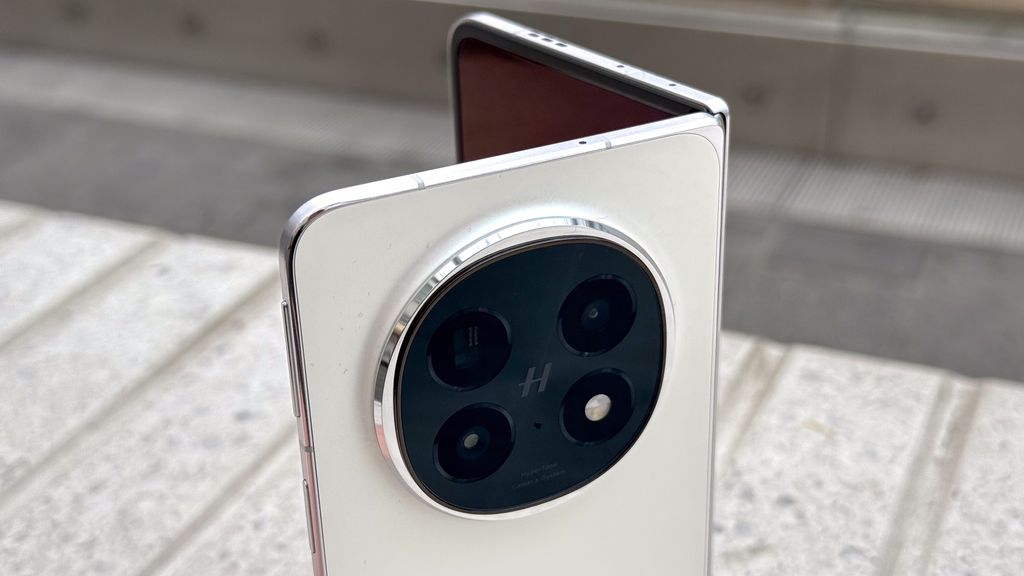 I just tried the world's thinnest foldable phone — here's how it stacks ...