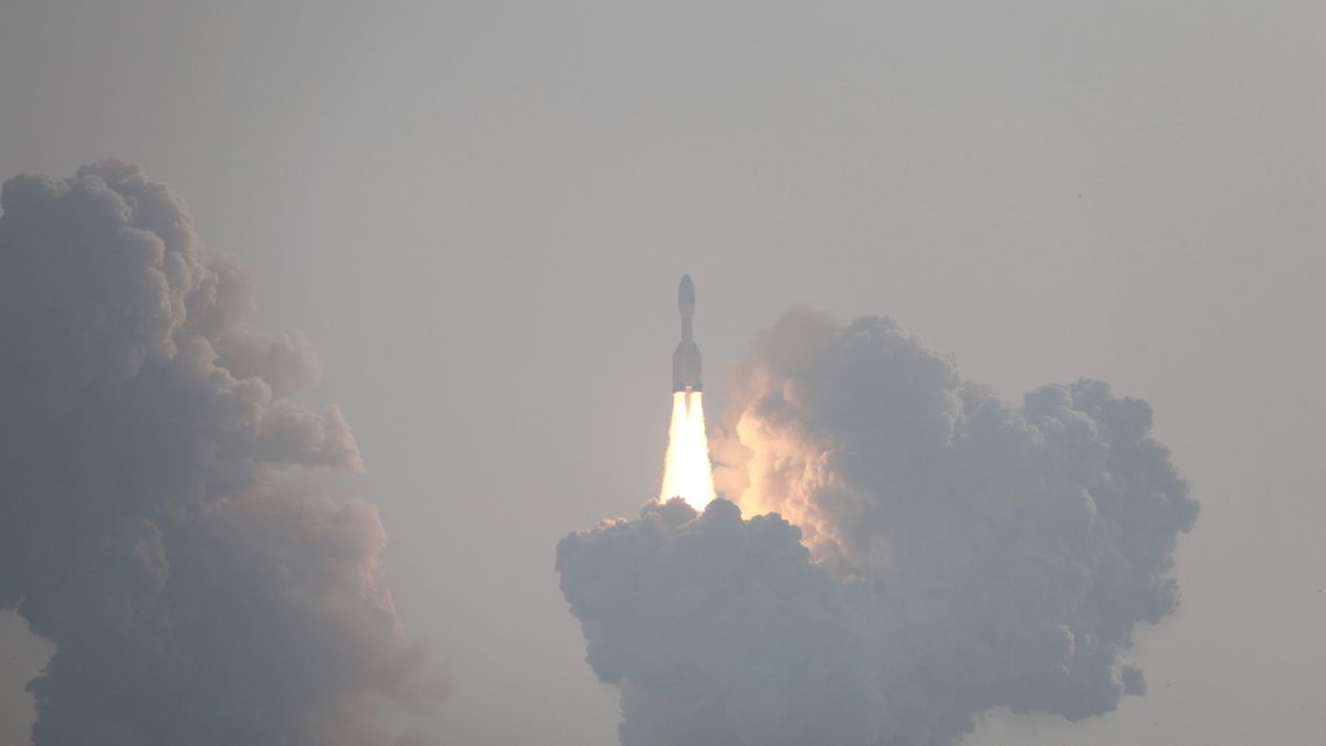 China's record-breaking Gravity-1 rocket aces amazing debut launch from ...