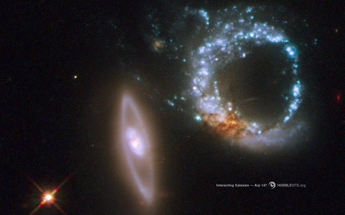 Interacting Galaxies Arp 147 Space Wallpaper | Space