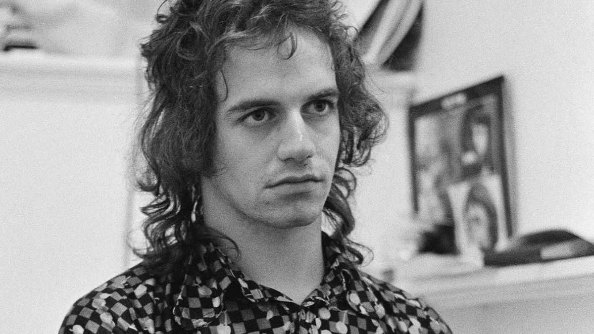 Slade's Jim Lea: “I got the job because I didn’t play like a bass ...