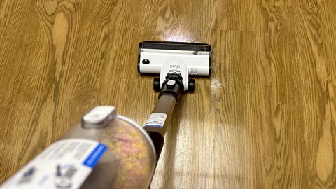 Levoit LVAC-200 Cordless Stick Vacuum review | Top Ten Reviews