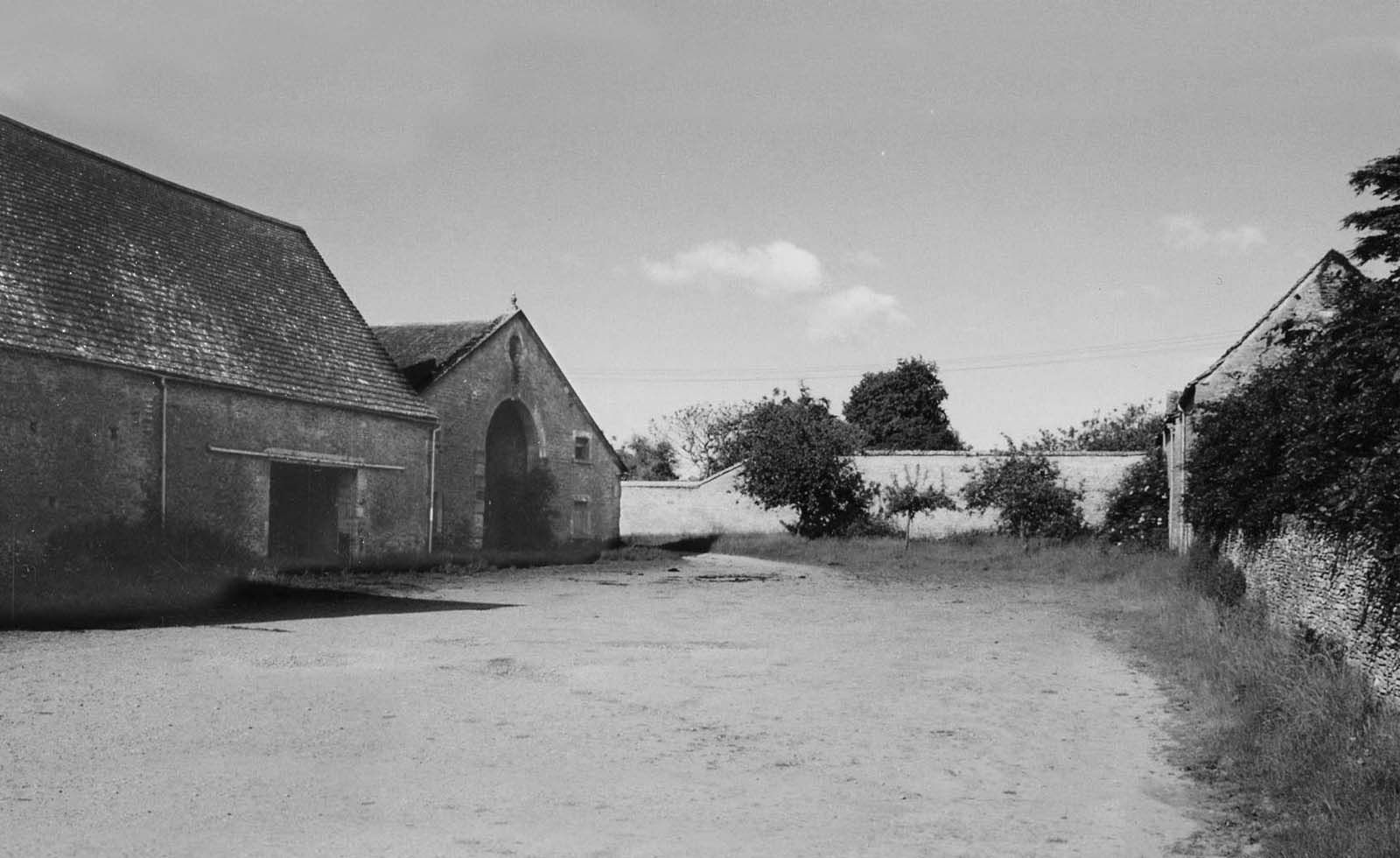 Before & After: See How Old Stables & Barns Became A Stunning Retreat