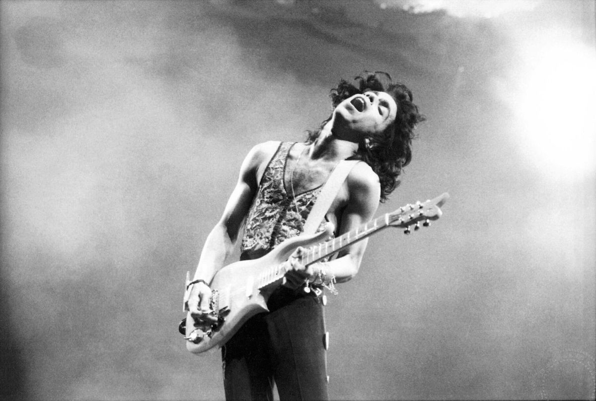 Prince's Cloud 3 guitar sells at auction for $910,000 | Guitar World