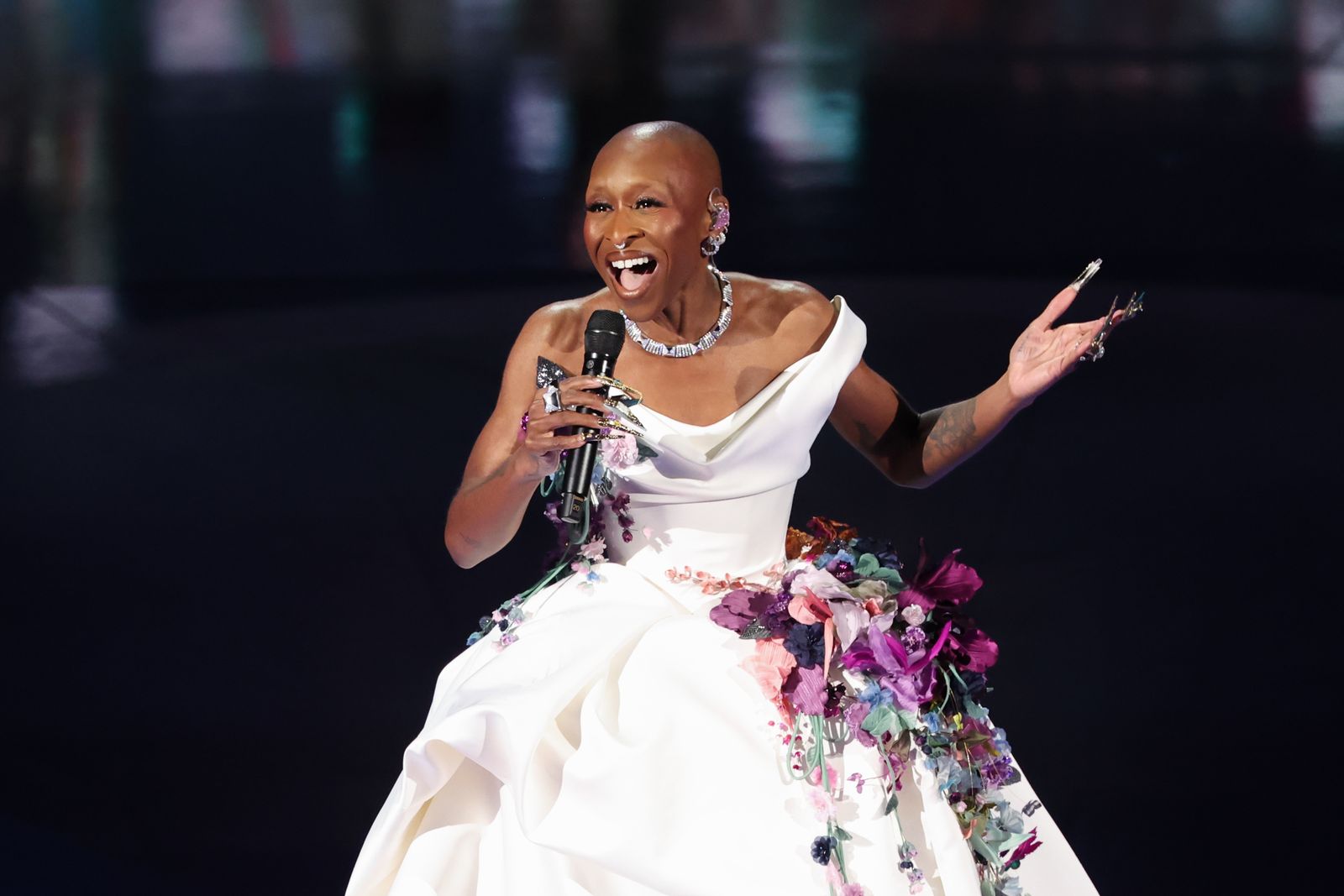 Oscars 2025: Ariana Grande and Cynthia Erivo Perform a 'Wicked' Medley ...