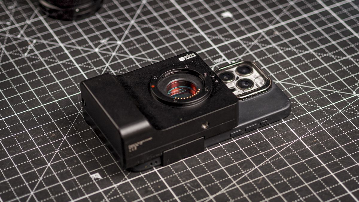 Alice Camera review: reinventing the camera for the smartphone age ...