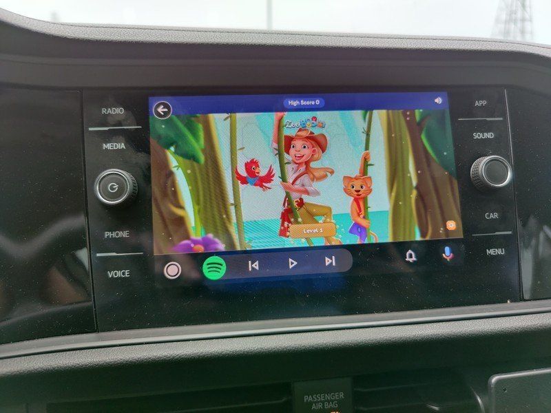 The latest Android Auto beta introduces new games for some reason ...