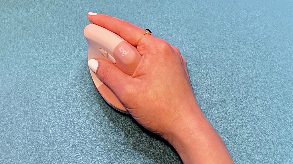 Logitech Lift Review: Unconventional Design, Great Ergonomics | Tom's ...