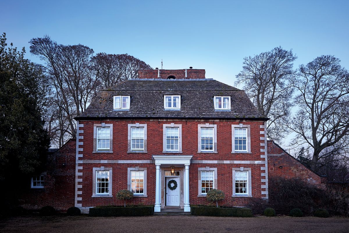 Christmas house: an elegant Queen Anne home in the country | Real Homes