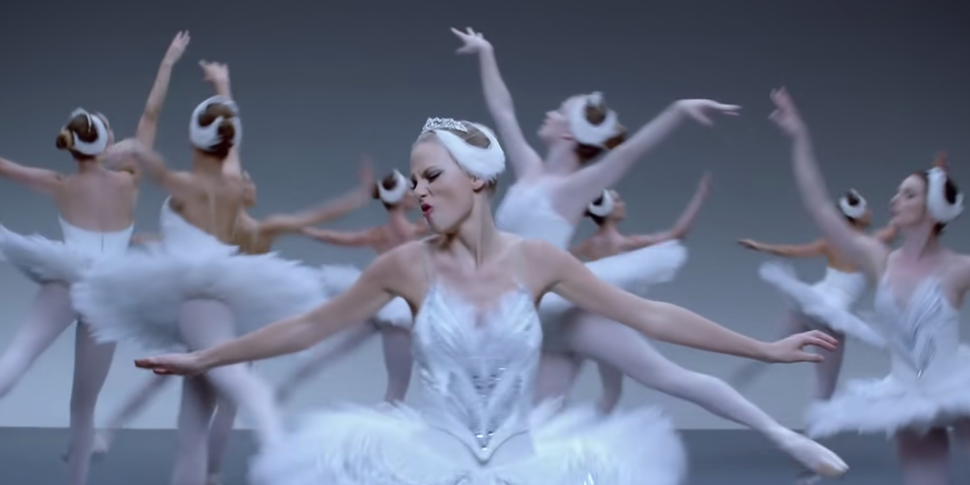 Taylor Swift's Shake It Off: 10 Behind-The-Scenes Facts About The Music ...