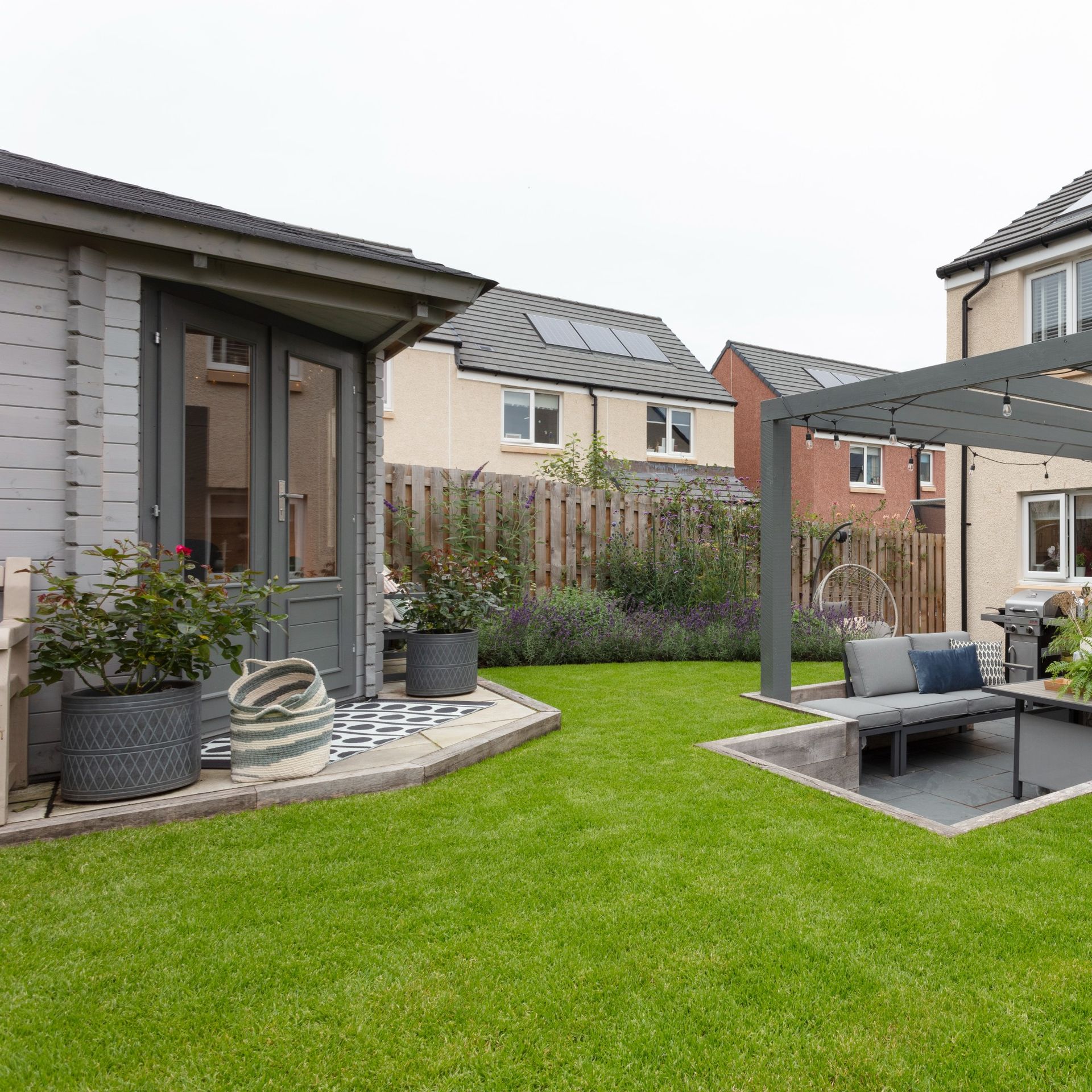 Planning permission for garden fences: an expert guide | Ideal Home