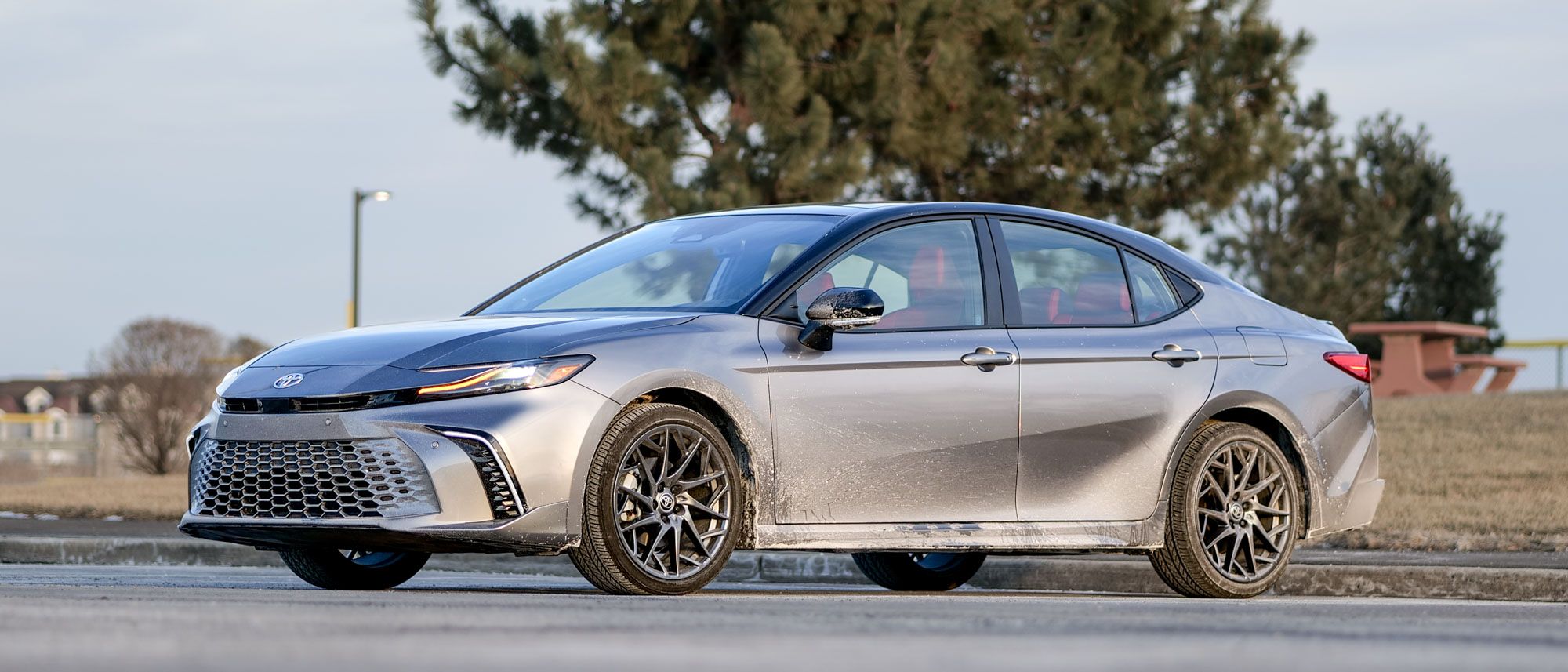 I drove the Toyota Camry hybrid for a week — here’s my pros and cons ...