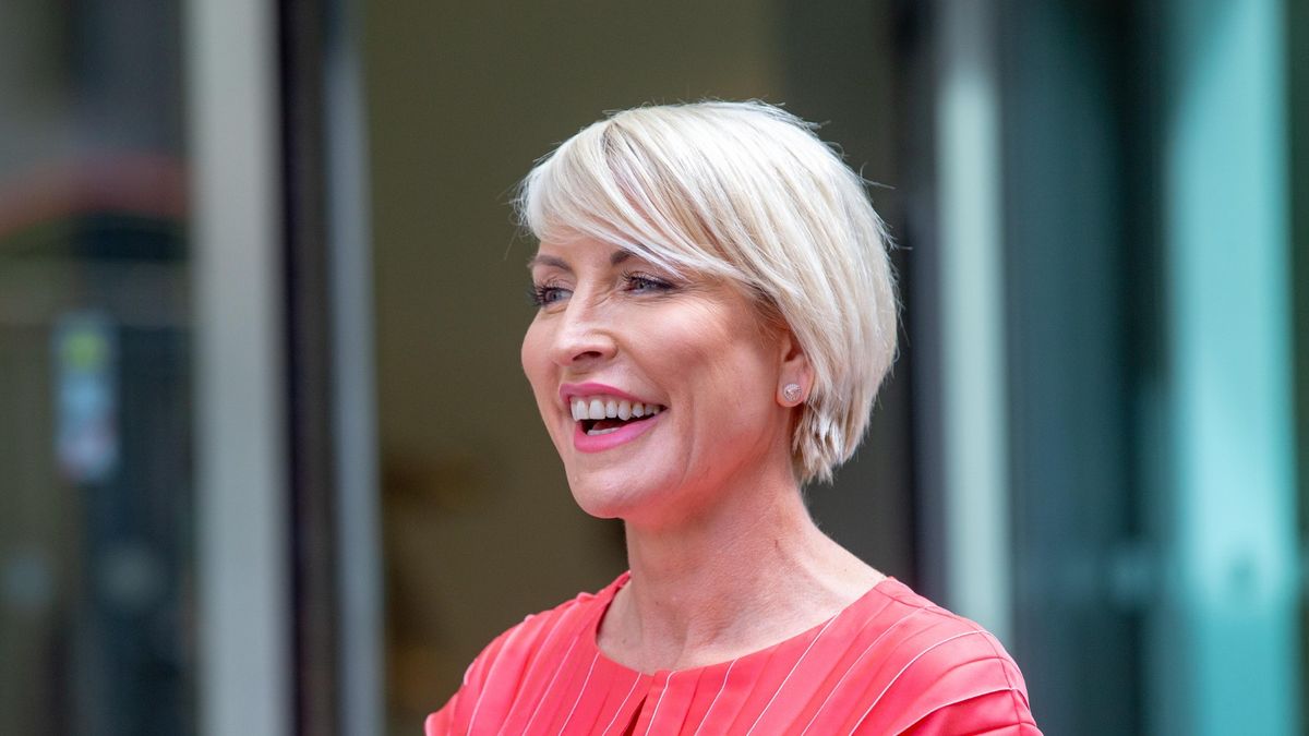 Sir Paul McCartney's ex Heather Mills 'engaged' to Mike Dickman ...