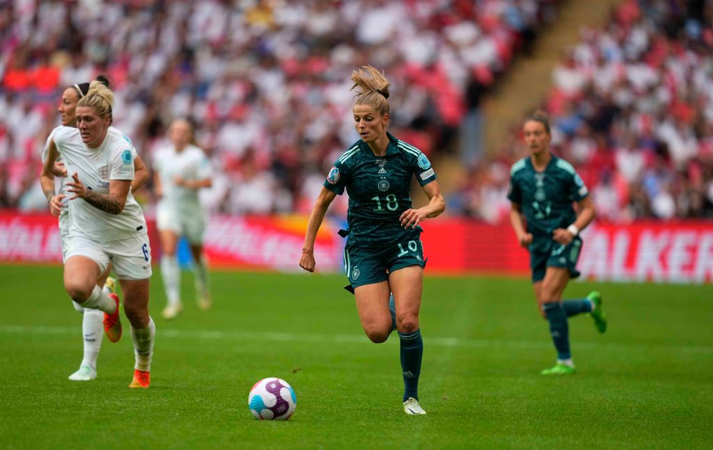 Ranked! The 10 best women's right wingers in the world | FourFourTwo