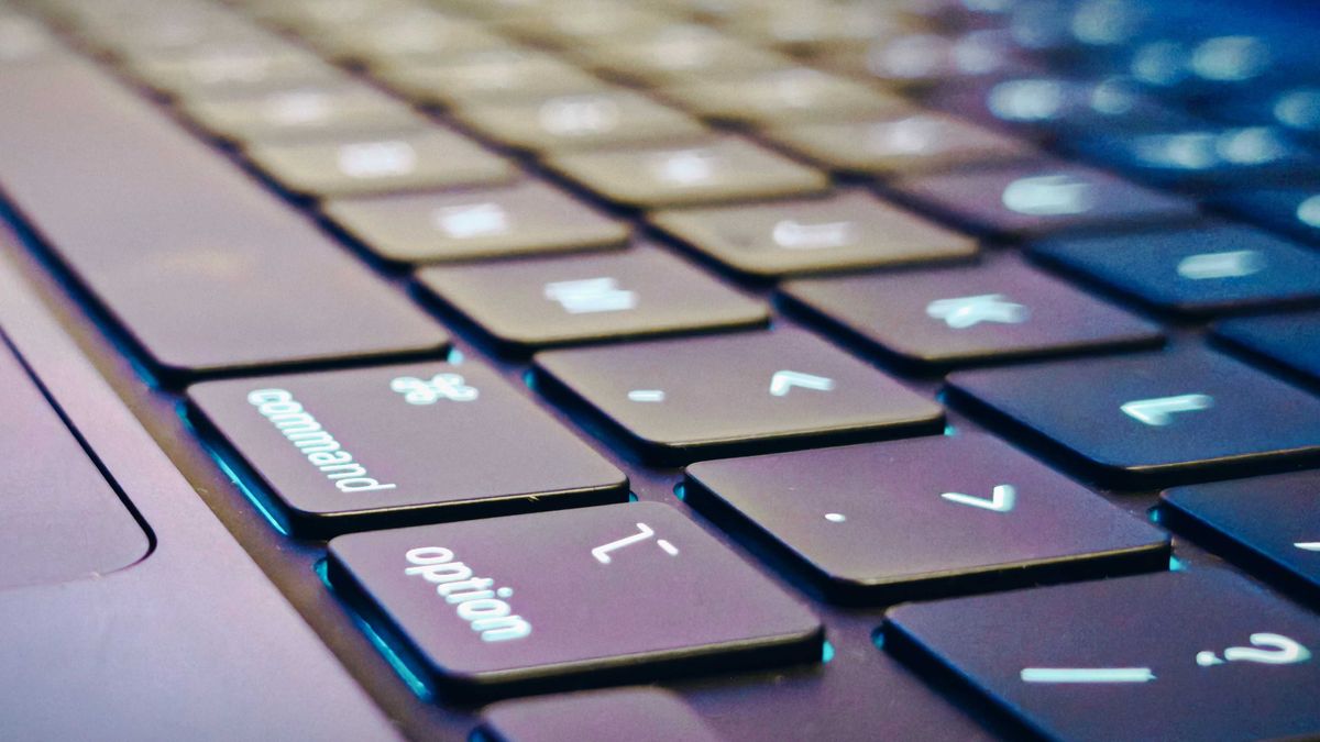 Tested: The regular M4 MacBook Pro is fantastic, unless your images ...