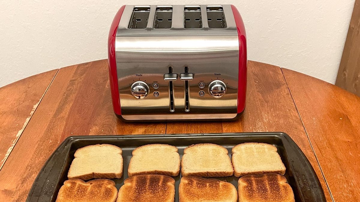 KitchenAid 4-Slice Toaster with Manual High-Lift Lever review | Tom's Guide