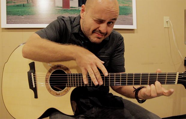 Andy McKee “Art of Motion” Live — Exclusive Video | Guitar World