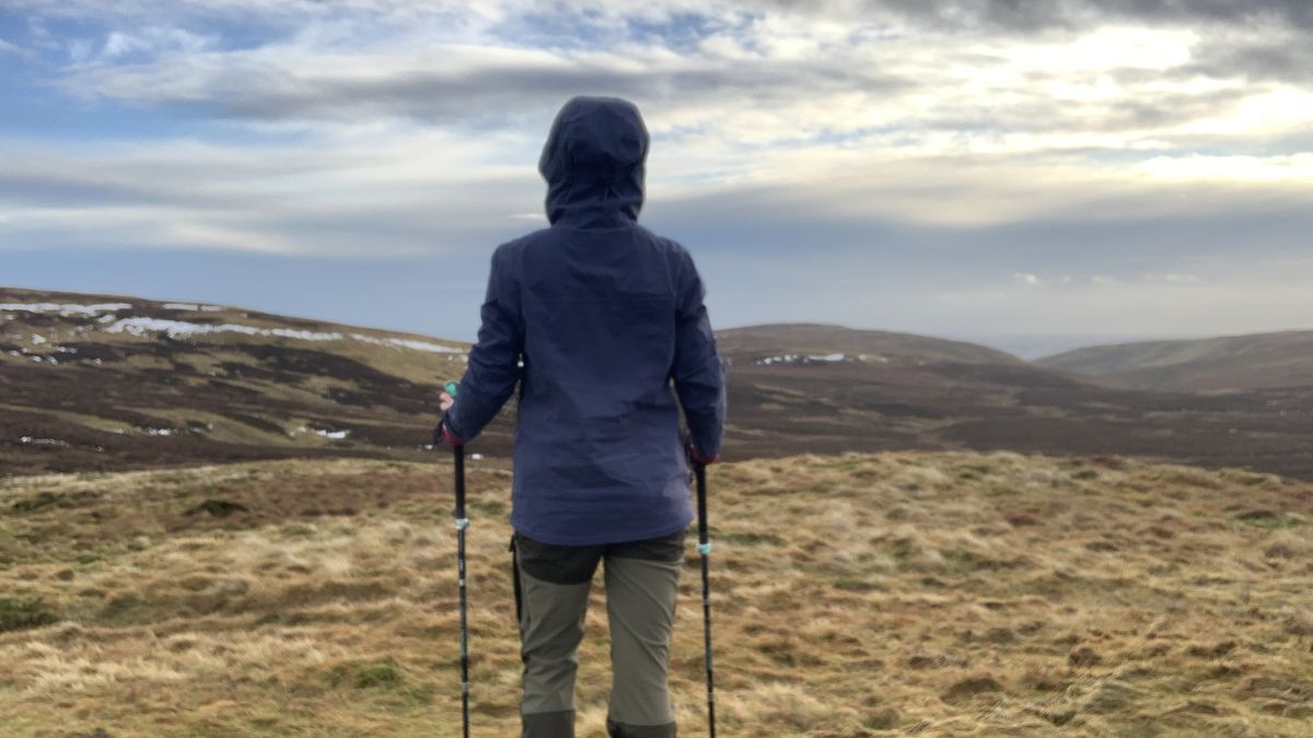 Columbia Ampli-Dry Waterproof Shell Walking Jacket review: a budget ...