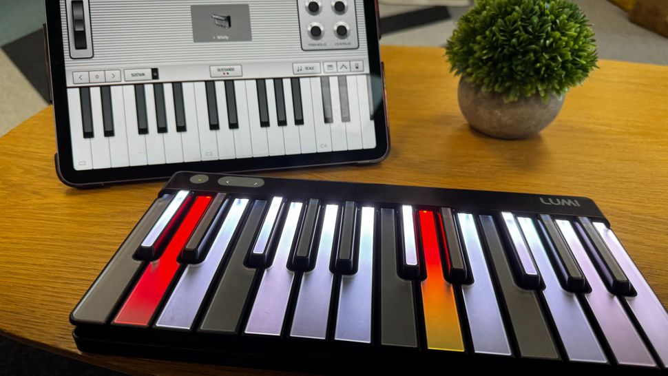 ROLI LUMI Keys Studio Edition Review: A great modular midi keyboard ...