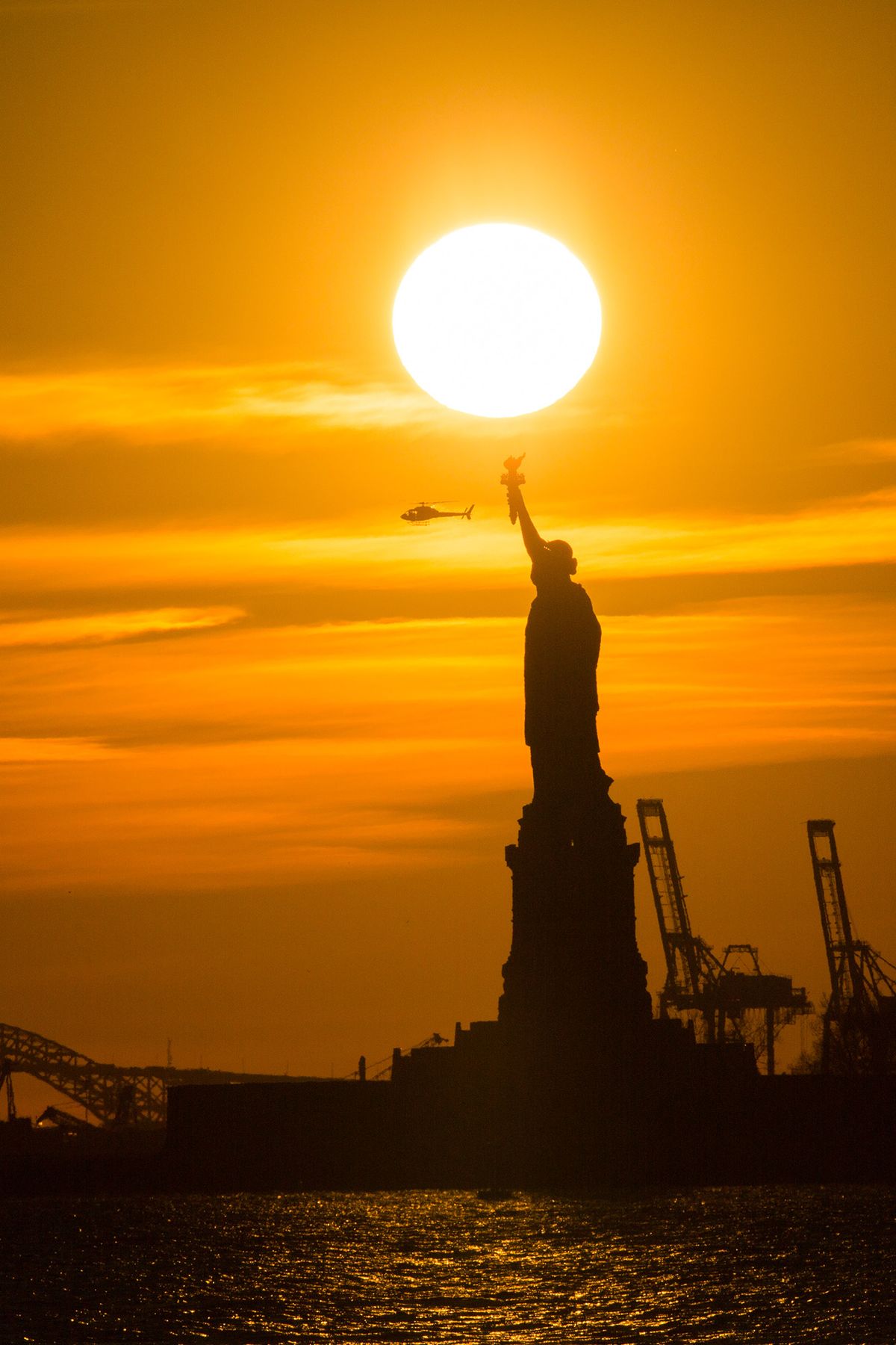 Give Me Your Tired, Your Poor, Your Setting Sun … (Photo) | Space