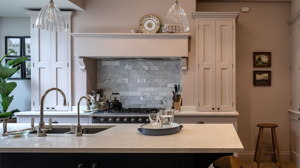 What is a Shaker Kitchen? A look at this well-loved design | Homebuilding