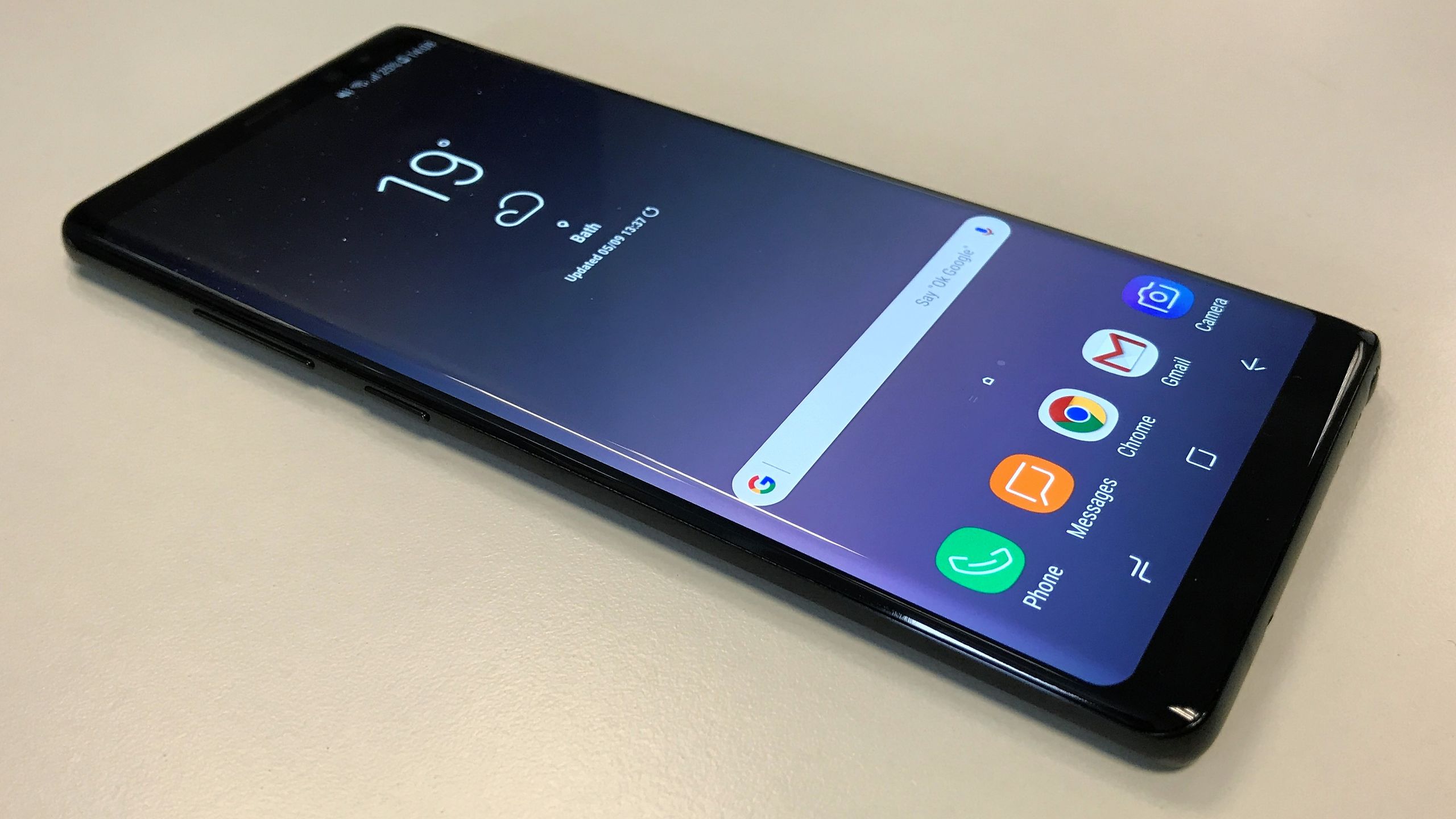 Samsung Galaxy Note 8 review: the world's best phone for getting stuff ...