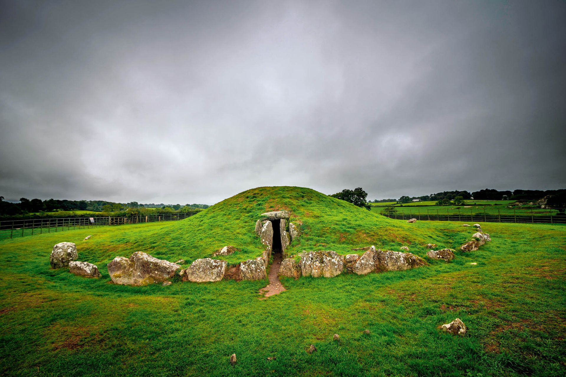 The burial mounds that pre-date Stonehenge by seven centuries | Country ...
