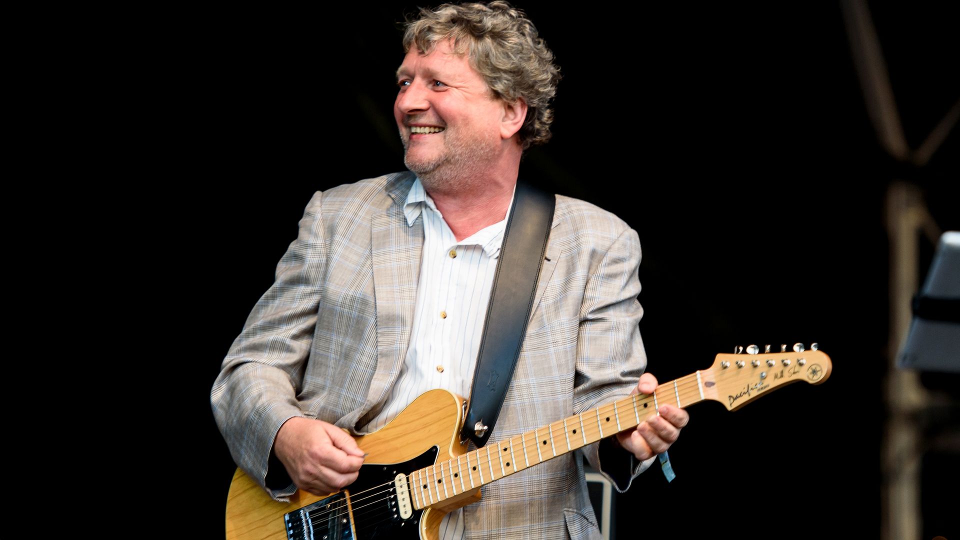 Squeeze's Glenn Tilbrook reveals his best and worst gigs | GuitarPlayer
