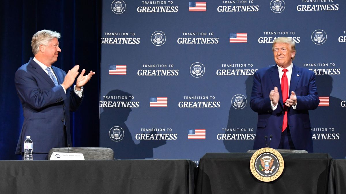 Texas megachurch founder charged with sex crimes | The Week