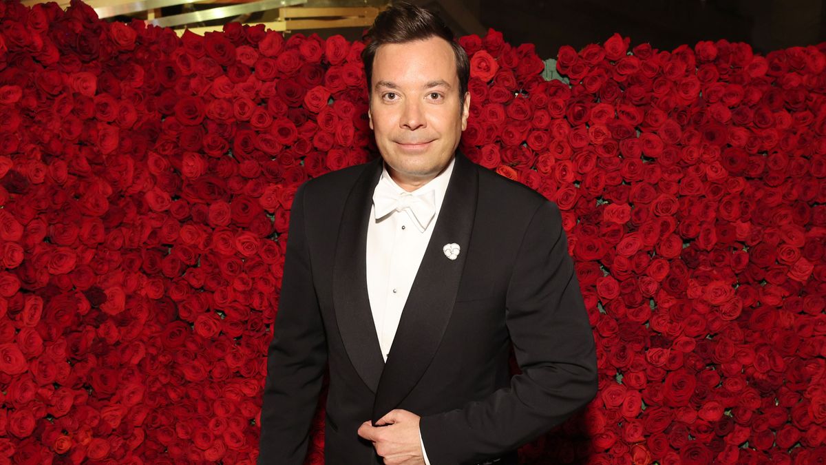Jimmy Fallon’s living room is brimming with ‘quiet luxury’ additions ...