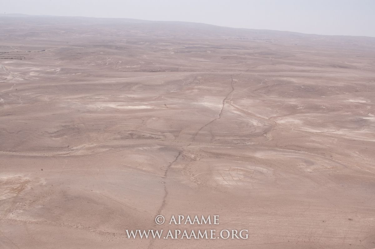 Photos: Ruins of Mysterious Wall Found in Jordan | Live Science