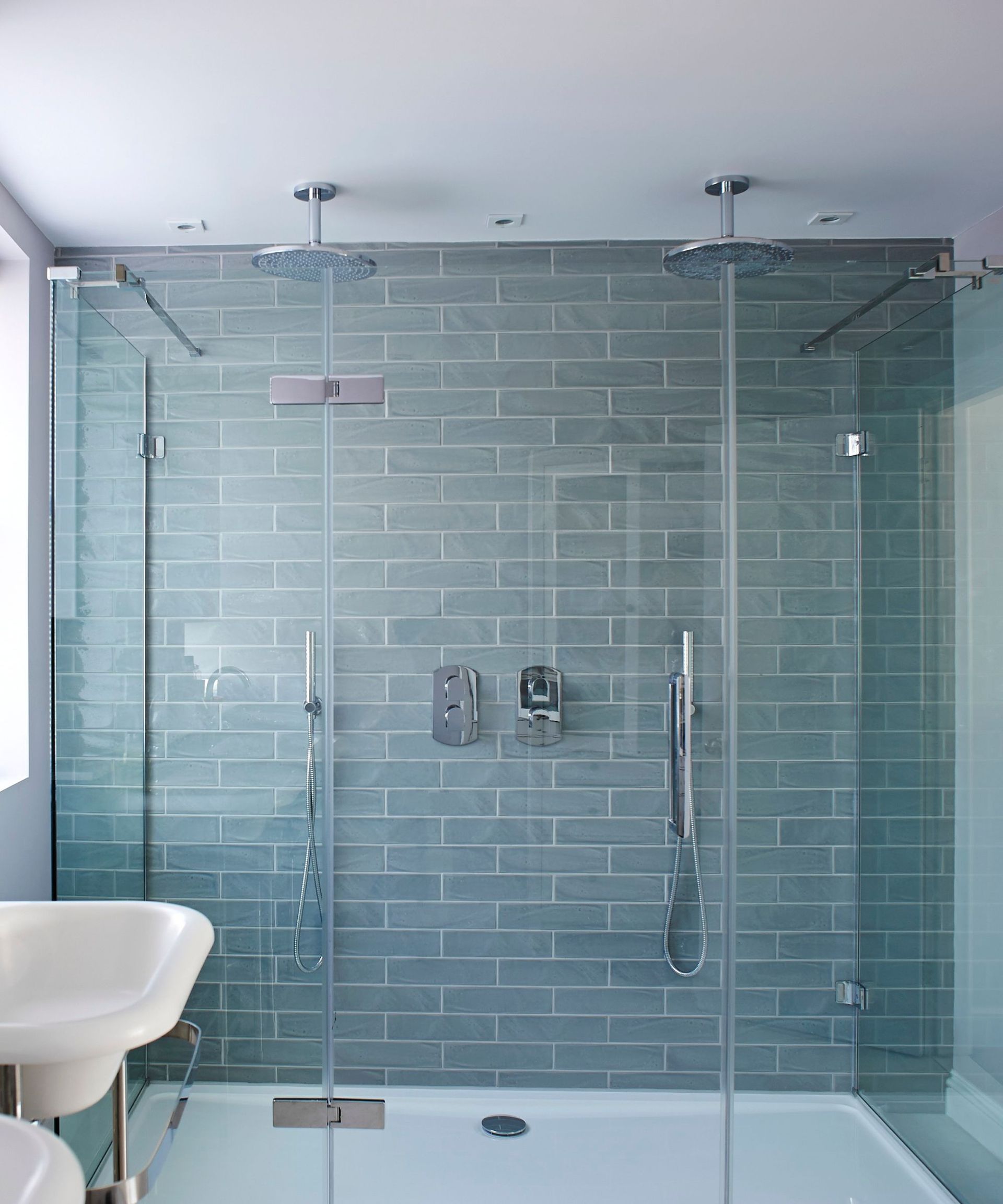 How to steam clean shower grout | Homes and Gardens