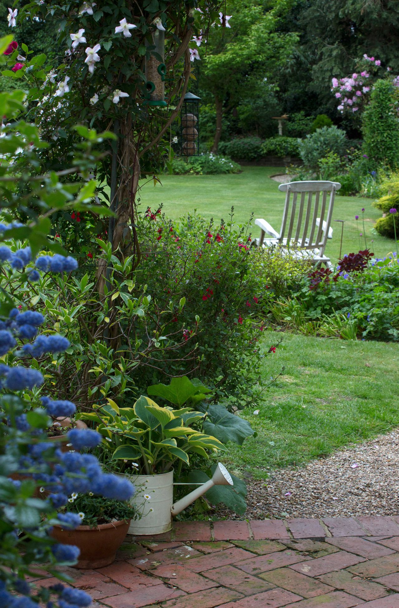 Real garden: explore this colourful, peaceful town garden | Real Homes