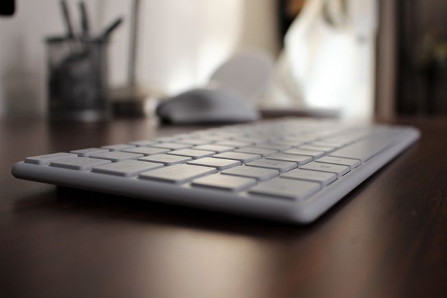 Microsoft Designer Compact Keyboard review: A keyboard for minimalists ...